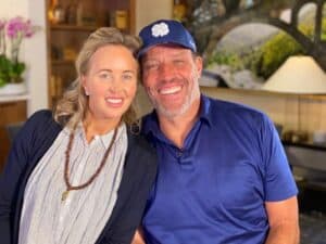 Are Tony Robbins and Mel Robbins Related – Everything You Need to Know ...